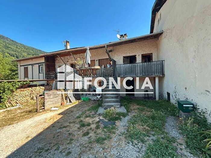 Maison à louer - Allevard - 3 pièces - 2 chambres