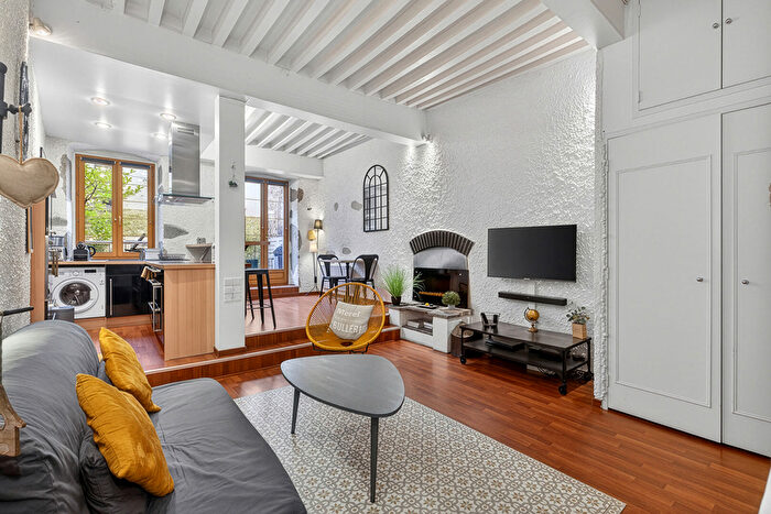 Appartement à vendre - Annecy, Centre-ville, Vieille ville, Marquisats - 2 pièces - 1 chambre