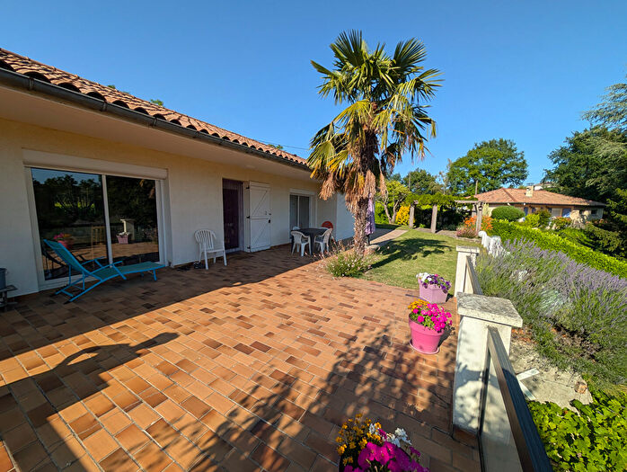 Eyzin-Pinet : Maison 5 pièces à vendre