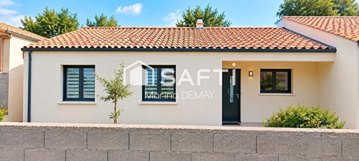 Maison 4 pièces à Saint-Julien-des-Landes, à vendre
