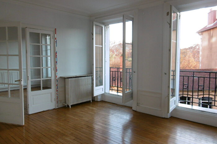Appartement 5 pièces à Besançon, Chaprais Cras, à louer