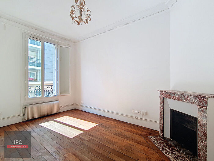 Appartement à vendre - Suresnes, Carnot, Gambetta - 2 pièces - 1 chambre