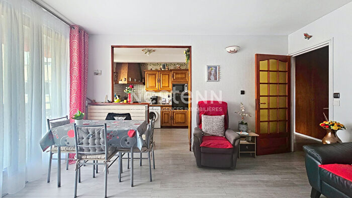 Appartement à vendre - Chilly-Mazarin, Nord - 3 pièces - 2 chambres