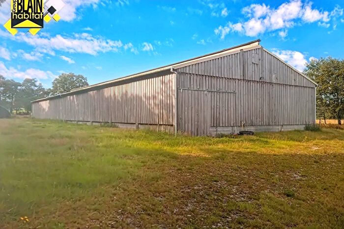 Maison à vendre - Langonnet - 2 pièces - 1 chambre