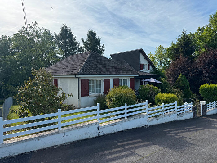 Ussel : Maison 7 pièces à vendre