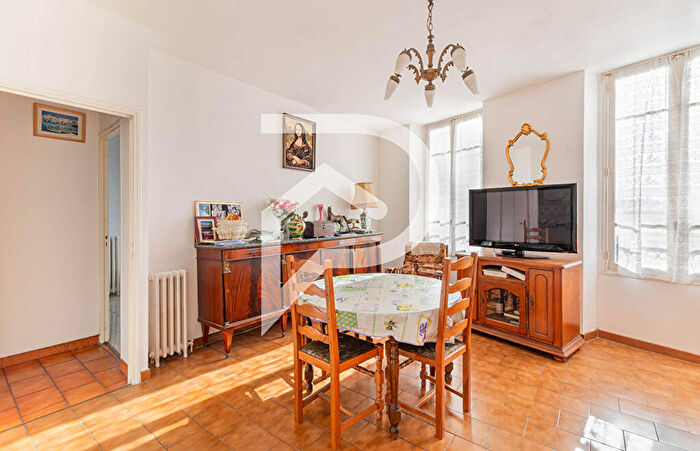 Appartement à vendre - Marseille er , Chapitre - 4 pièces - 3 chambres