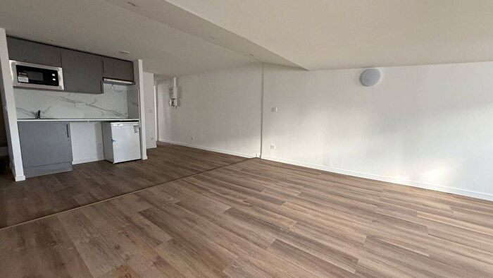 Appartement à louer - Bordeaux Sud - 2 pièces - 1 chambre