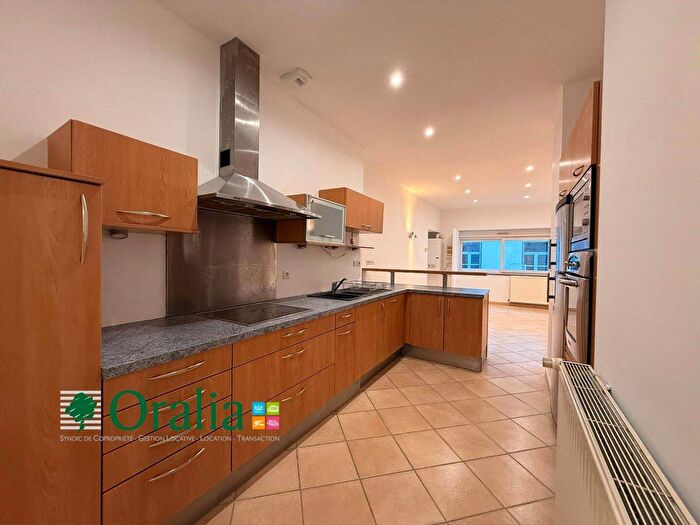 Appartement à louer - Centre, Tarare - 4 pièces - 3 chambres