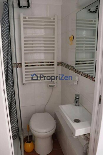 Appartement à louer - Secrétan, Paris ème arrondissement - 1 pièce