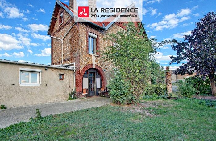 Maison à vendre - Oissel - 8 pièces - 6 chambres