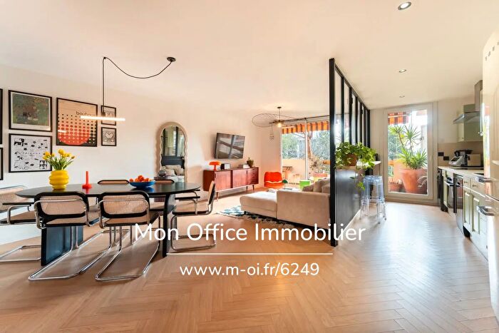 Appartement à vendre - Aix-en-Provence, Saint-Donat, Les Platanes - 3 pièces - 2 chambres