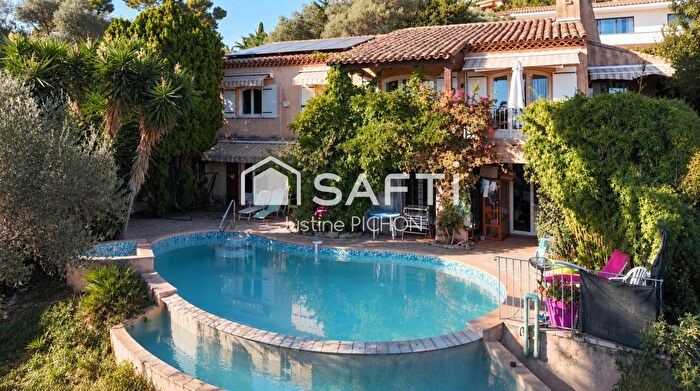 Carqueiranne : Maison 6 pièces à vendre