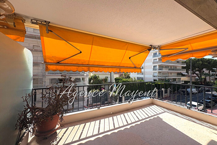 Appartement 3 pièces à vendre à Cannes, Pointe Croisette