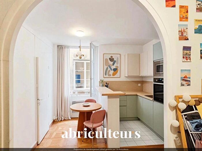 Lyon 1er, Bas des Pentes, Presqu'île : Appartement 2 pièces à vendre