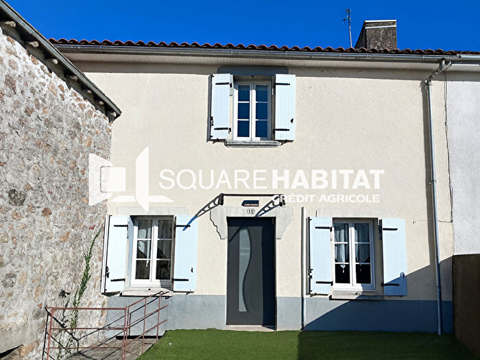 Maison à vendre - Clessé - 5 pièces - 3 chambres