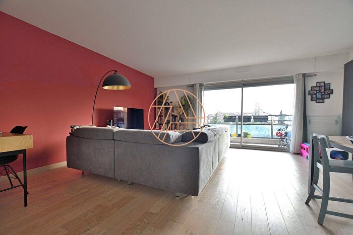 Appartement à louer - Saint-Maur-des-Fossés - 3 pièces - 2 chambres