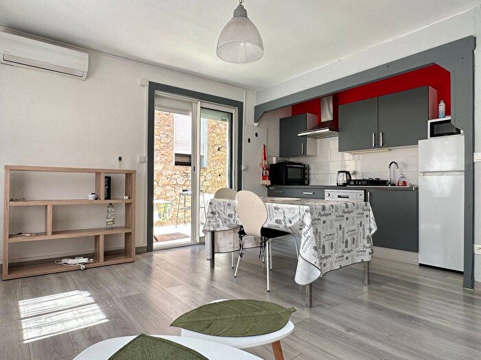 Bourg-Charité, Narbonne - Appartement 3 pièces à louer