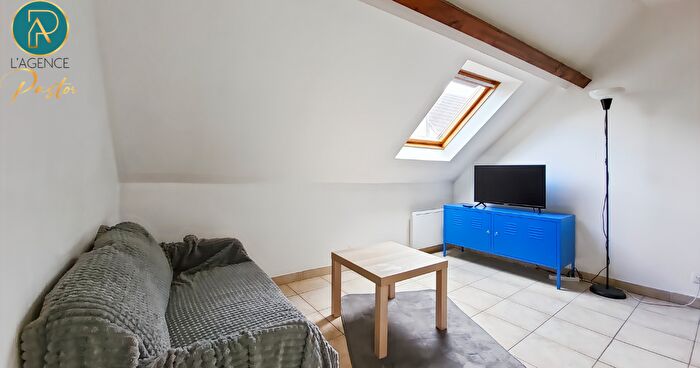 Appartement à louer - Étampes, Centre-Ville - 2 pièces - 1 chambre