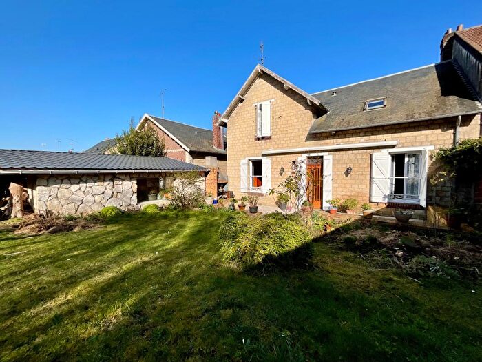 Maison à vendre - Creil, Les Cavées - 7 pièces - 5 chambres