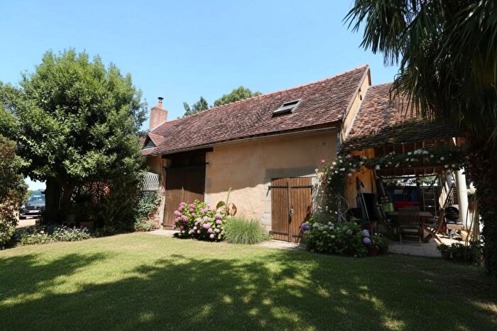 Maison 5 pièces à vendre à Dornes