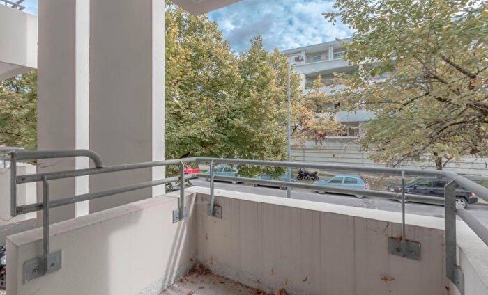 Appartement à louer - Bordeaux - 3 pièces - 2 chambres