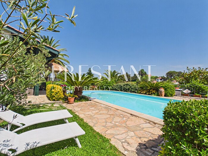 Saint-Jean-de-Luz, Erromardie, Etchebiague, Argi Eder, Océan, Archilua : Maison 7 pièces à vendre
