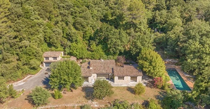 Maison à vendre - Le Tignet - 6 pièces - 4 chambres