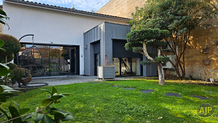 Maison à vendre - Libourne, Centre-ville, Bastide, Gare - 5 pièces - 2 chambres