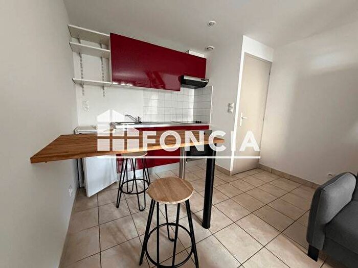 Appartement à louer - Centre Ville, Périgueux - 1 pièce