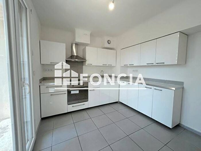 Appartement à louer - Les Orchidees, Le Pontet - 3 pièces - 2 chambres