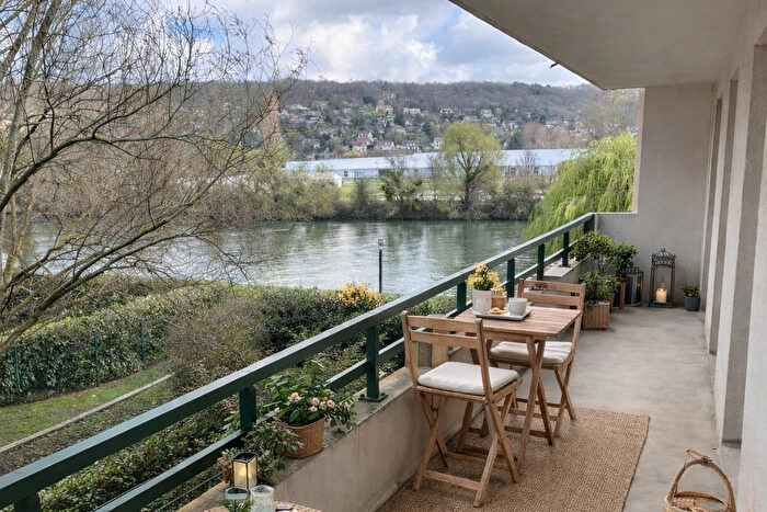 Appartement à vendre - Mantes-la-Jolie, Gassicourt - 3 pièces - 2 chambres