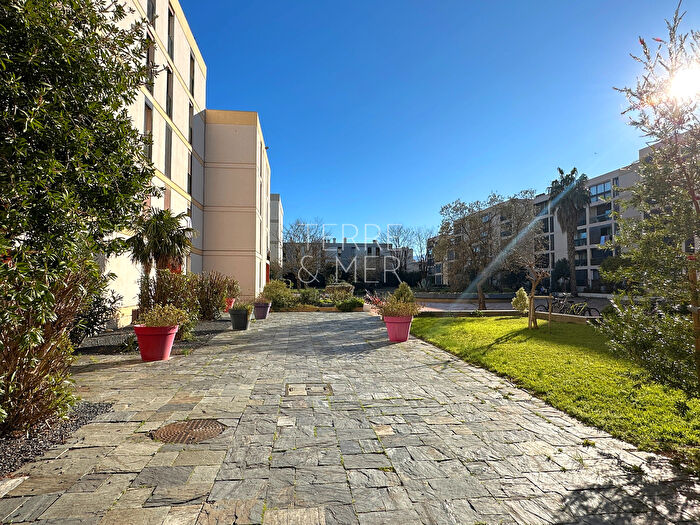 Appartement à vendre - Saint-Cyprien, Le Port - 3 pièces - 2 chambres