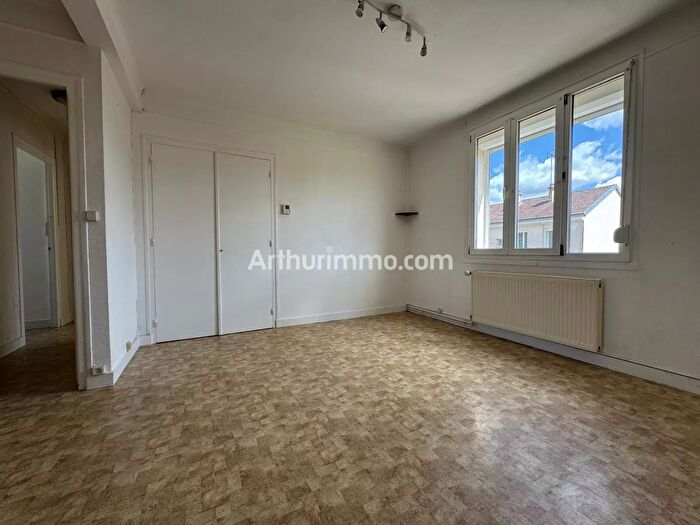 Appartement à louer - Tavaux - 3 pièces - 2 chambres