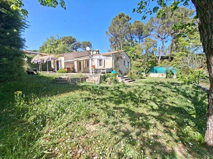 Pierrevert : Maison 4 pièces à louer