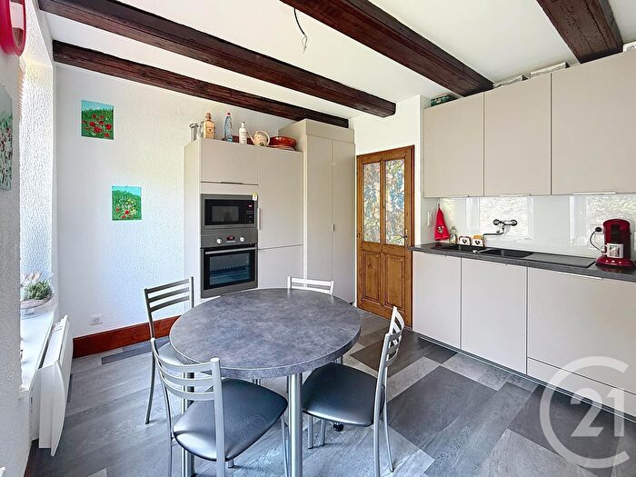 Appartement à vendre - Remiremont - 4 pièces - 2 chambres