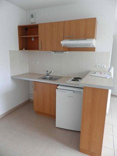 Appartement à louer - Ouest et Sud, Gond-Pontouvre - 1 pièce