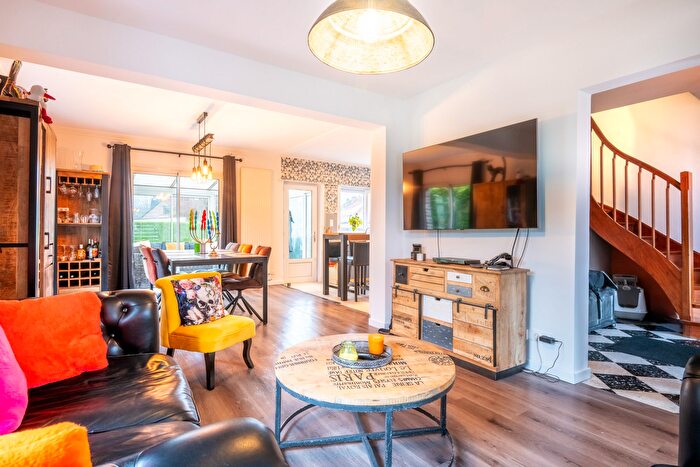 Maison à vendre - Hoymille - 4 pièces - 3 chambres