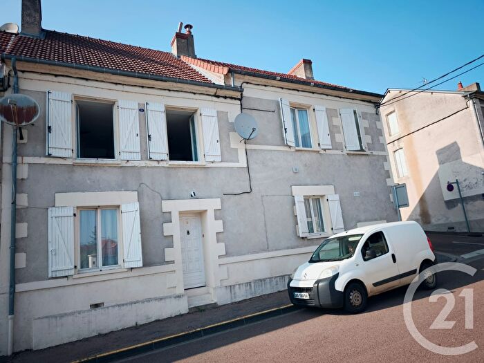 Maison à vendre - Imphy - 8 pièces - 5 chambres