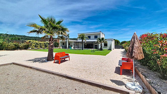 Maison 7 pièces à Clarensac, à vendre