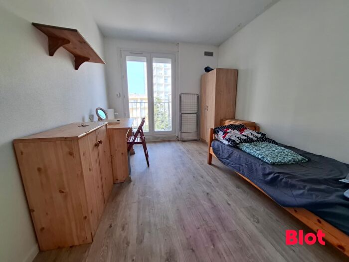 Appartement à vendre - Quartiers Nord-Ouest, Villejean - 6 pièces - 5 chambres