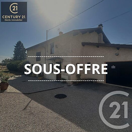 Maison 4 pièces à Pérouges, à vendre