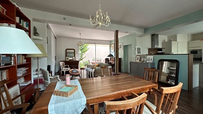 Maison à vendre - Le Bouscat, Barrière du Médoc - 5 pièces - 3 chambres