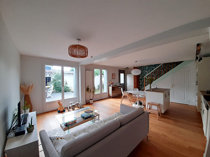 Maison à vendre - Quartiers Ouest, Moulin du Comte - 7 pièces - 4 chambres