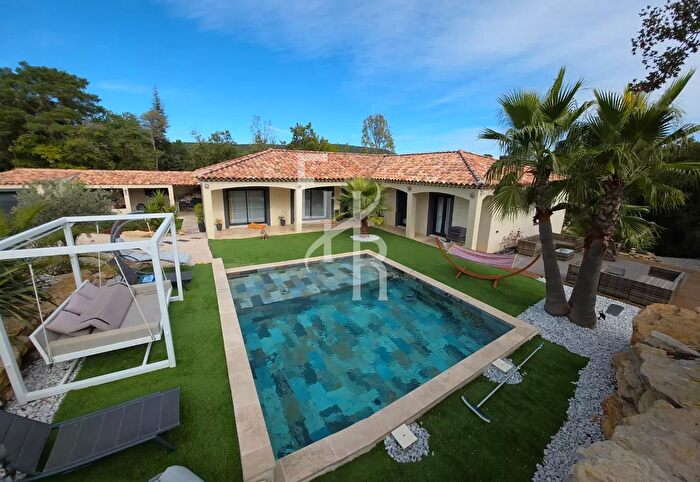 Maison à vendre - Plan-dAups-Sainte-Baume - 5 pièces - 4 chambres