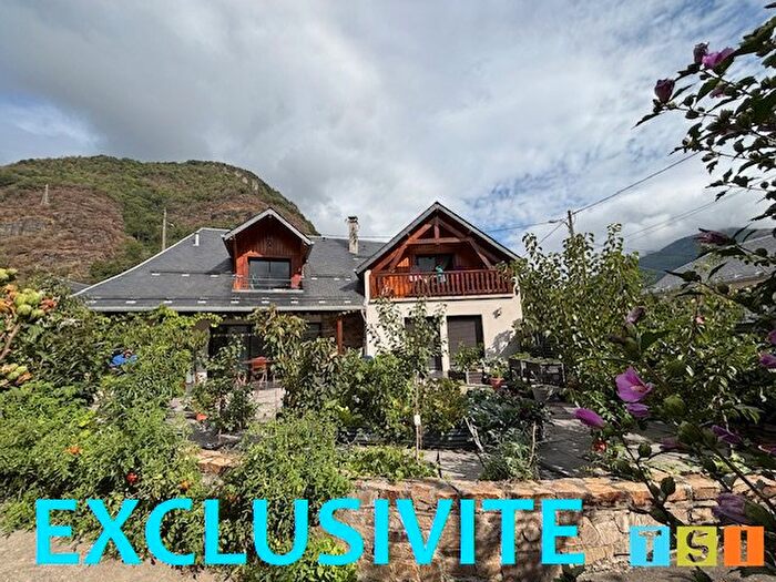 Appartement à vendre - Bagnères-de-Luchon - 4 pièces - 2 chambres