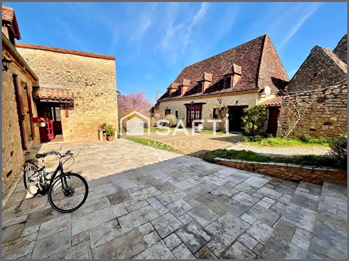 Maison à vendre - Le Buisson-de-Cadouin - 12 pièces - 6 chambres