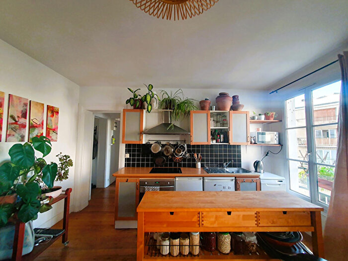 Appartement à vendre - Paris e , Vallée de Fecamp - 3 pièces - 2 chambres