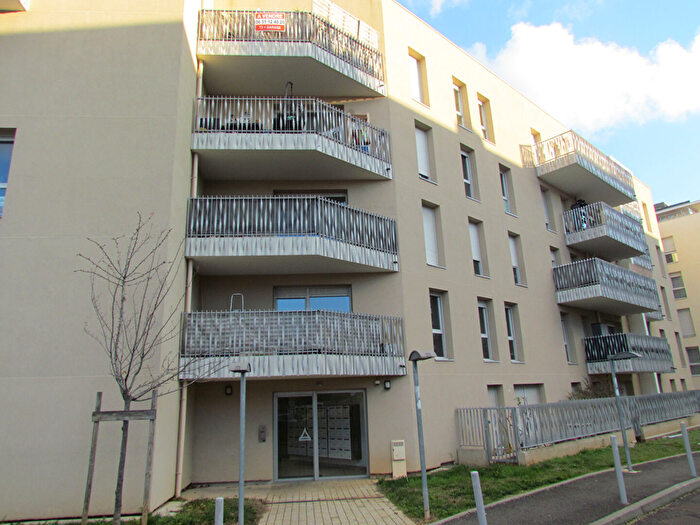 Appartement 2 pièces à louer à Bron, Le Terraillon