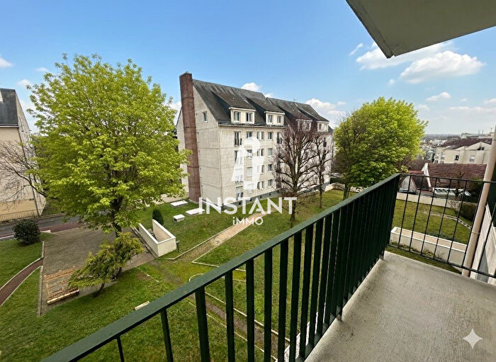 Appartement à louer - Boissy-Saint-Léger, Centre-ville, Progrès - 3 pièces - 2 chambres