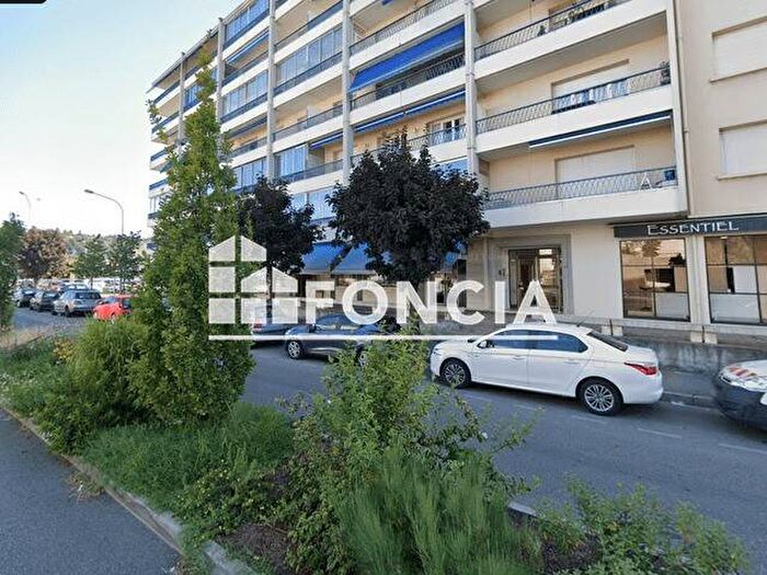Montbernier, Bourgoin-Jallieu - Appartement 2 pièces à louer